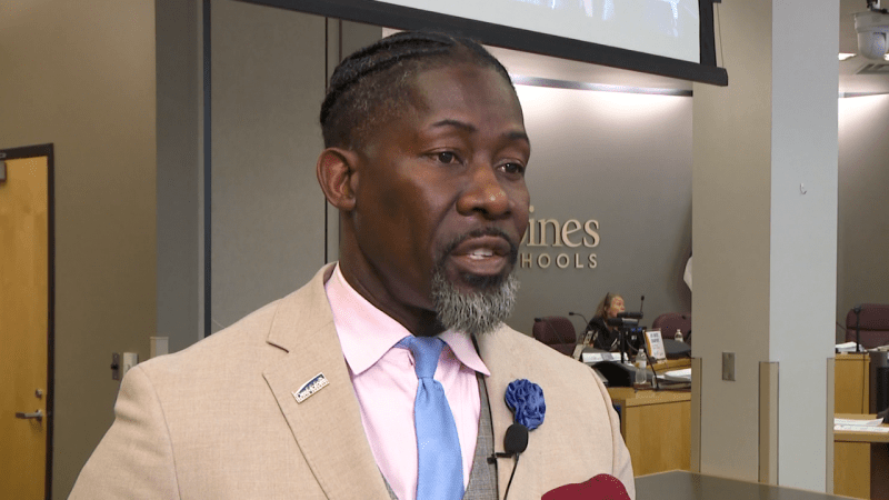 Des Moines superintendent’s ICE arrest caught on FaceTime, district ...