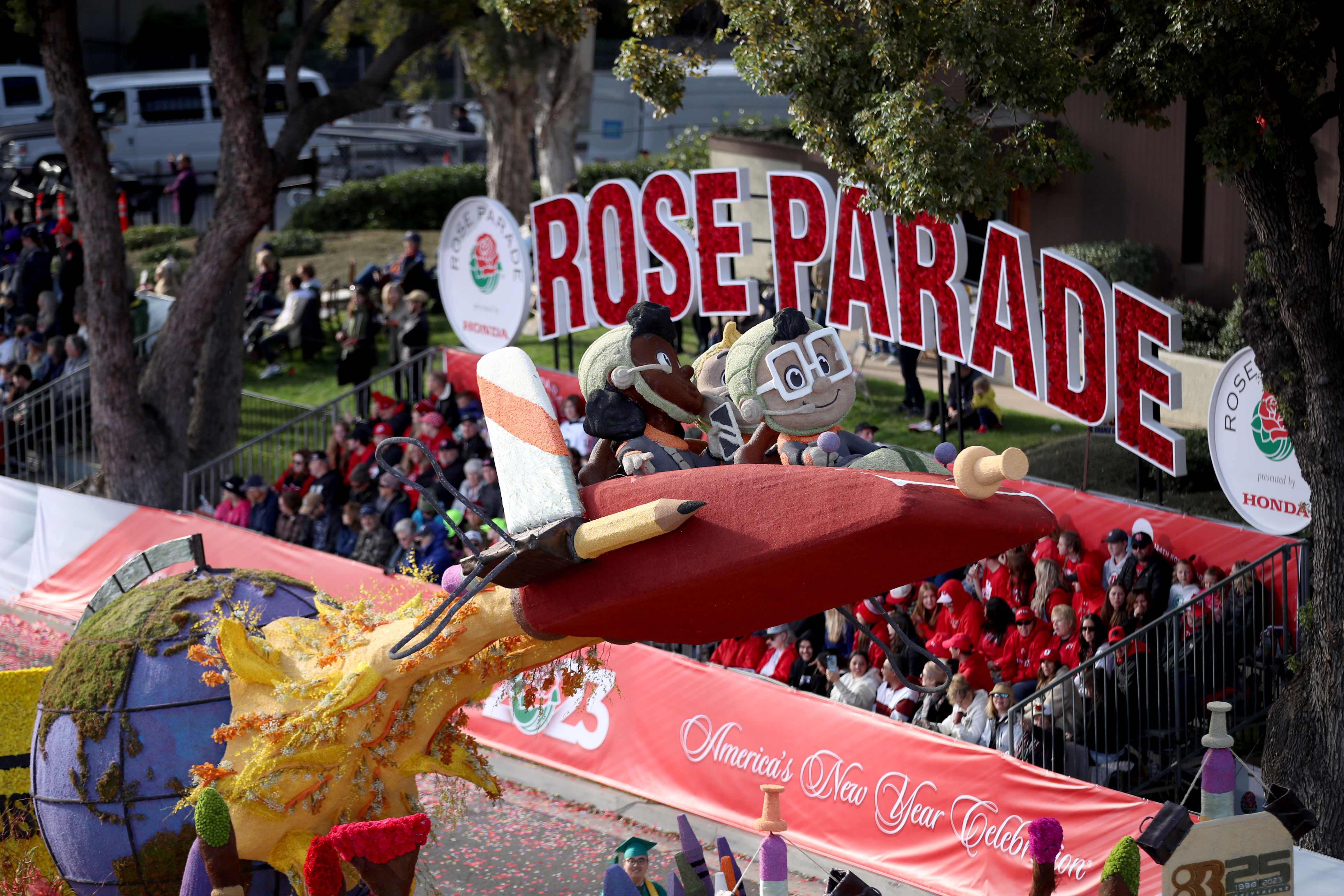 Star Trek tendrá una carroza en el Desfile de las Rosas de 2026