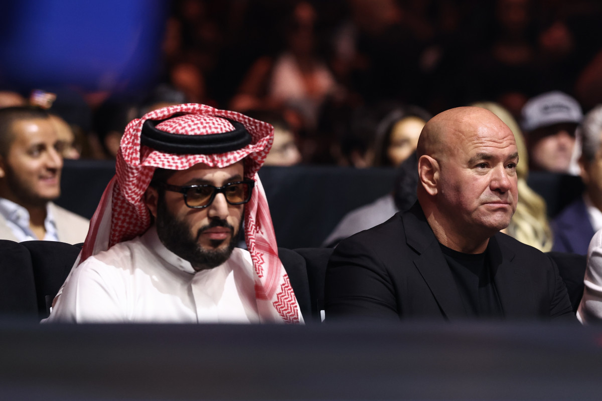 Boxing Fans' Savage Reactions to Zuffa Boxing Deal With Paramount Plus