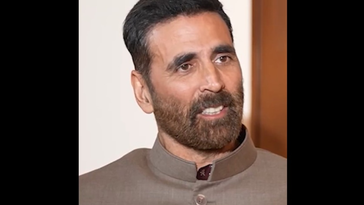 Akshay Kumar Gets Candid About Flops: 'Star Status Can Change Room Size'