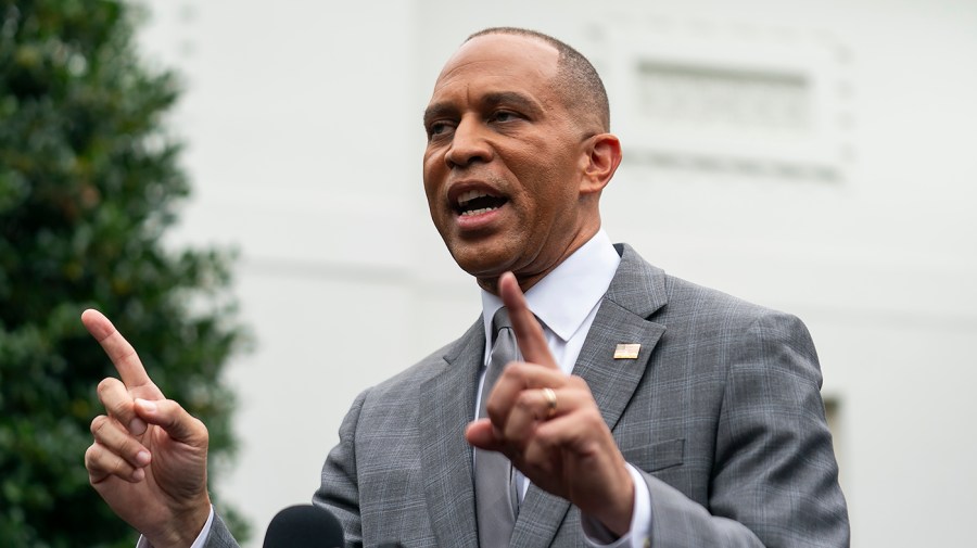 House Democrats rally at Capitol in last-ditch effort to alter spending ...