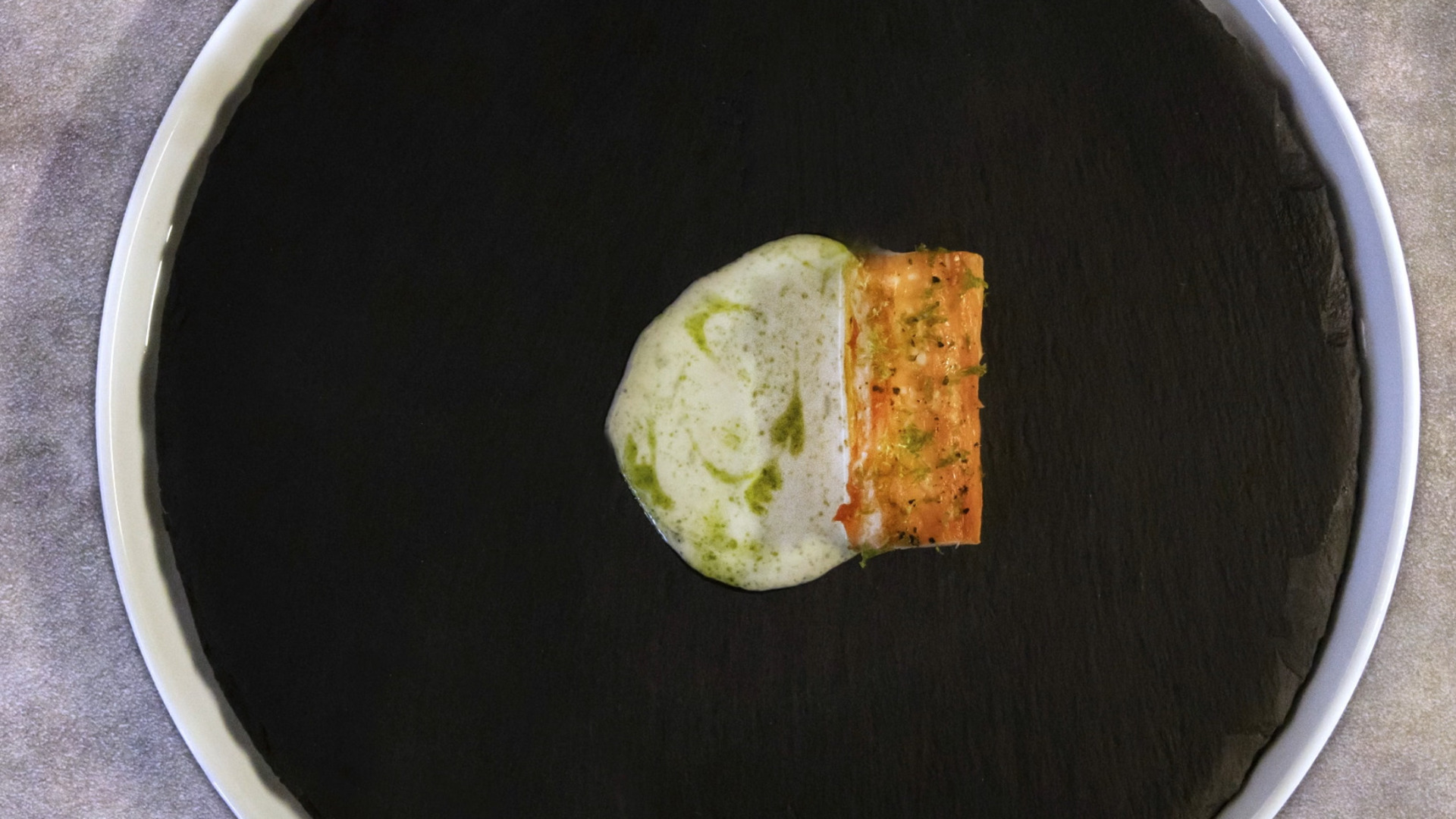 Kokosnuss-Curry-Zauber mit Sambal, Krabben und Insel-Vibes