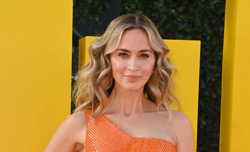 Emily Blunt Calls AI Actress Tilly Norwood ‘Really Scary' and Warns ...
