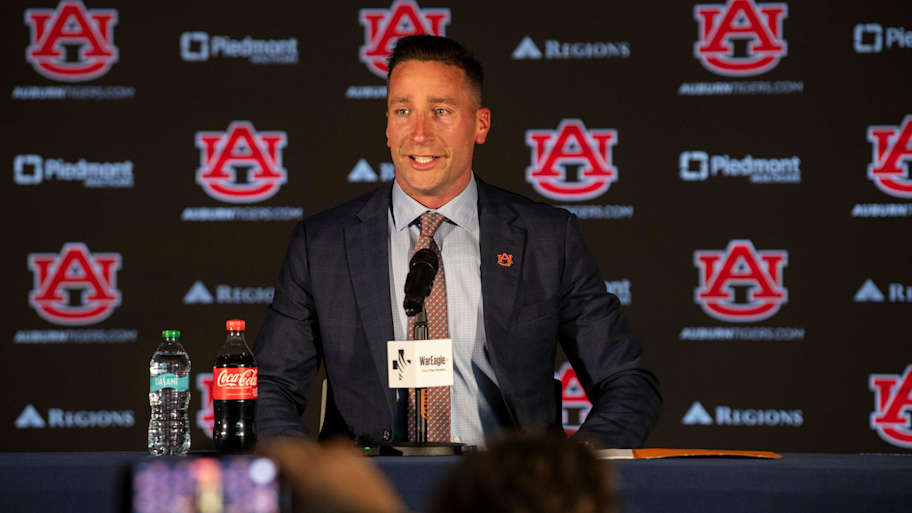 Auburn Hosts No. 1 Basketball Recruit, First of Steven Pearl Era