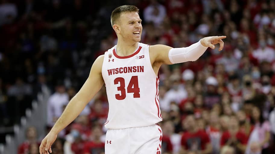 Staff shake-up brings mixed emotions for Greg Gard and Wisconsin basketball