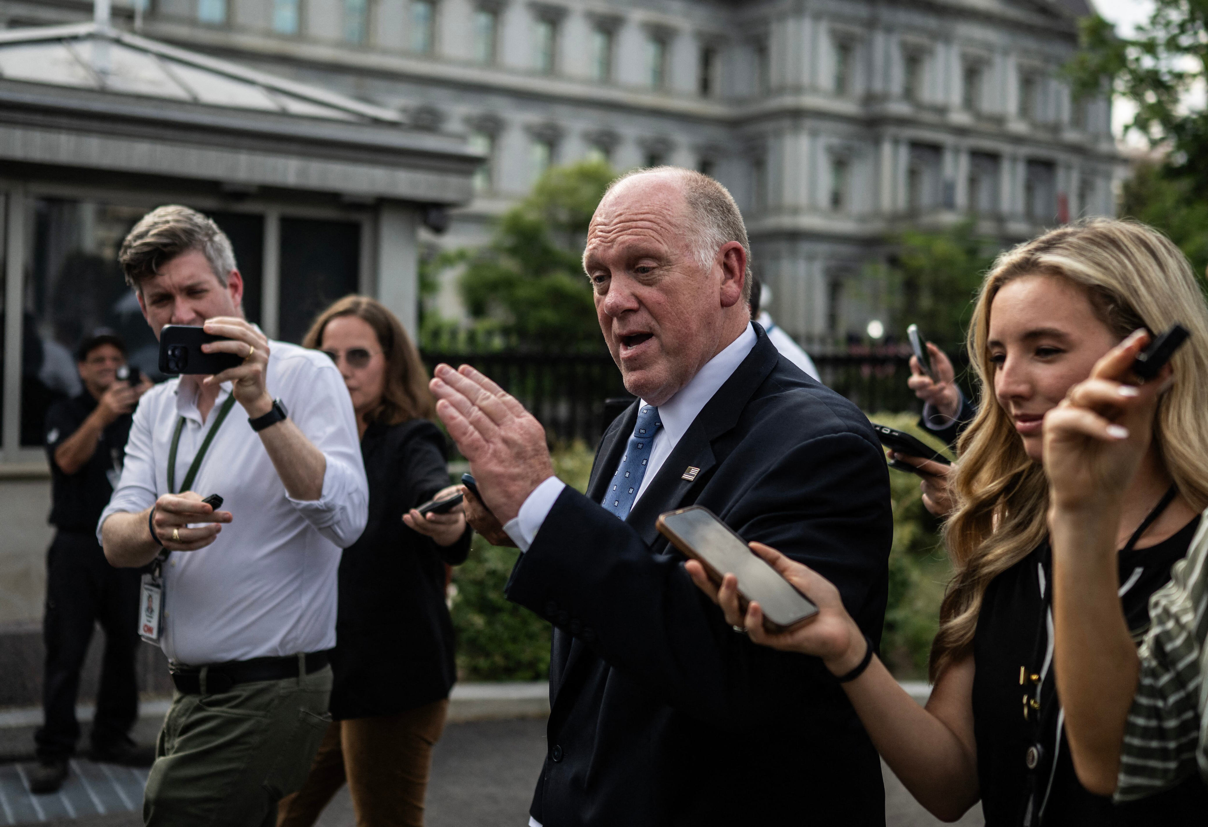 Trump Border Czar’s Own ICE Agent Set Up His FBI Sting