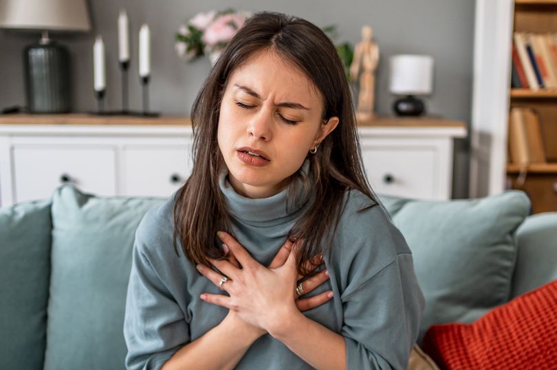 Five symptoms that can appear a 'month before' heart attack