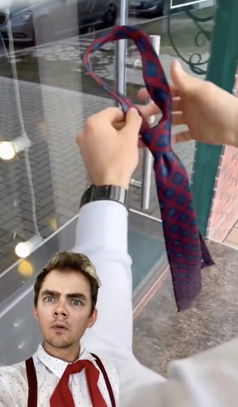 The smoothest way to tie a tie