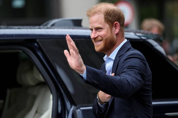 Prince Harry's secret UK visit move shows 'how much he wants to be in ...