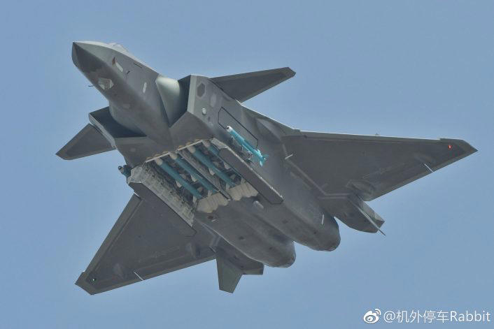 Mysterious next-gen aircraft allegedly spotted near Area 51