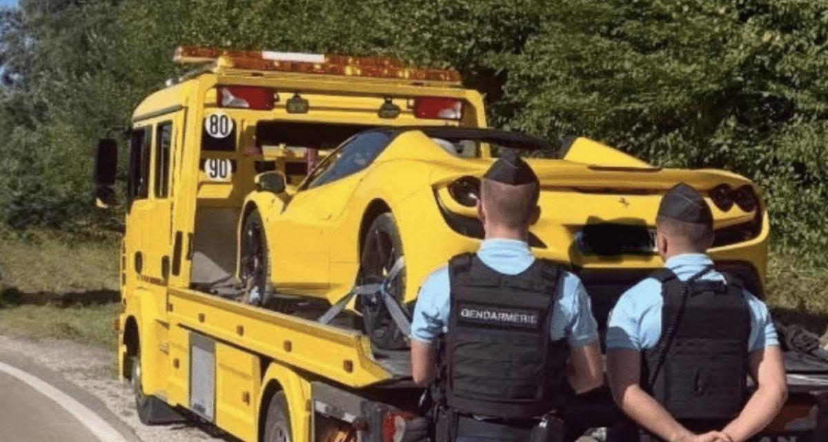 Une Ferrari flashée à 220 km/h se retrouve immobile sur le dos de la ...