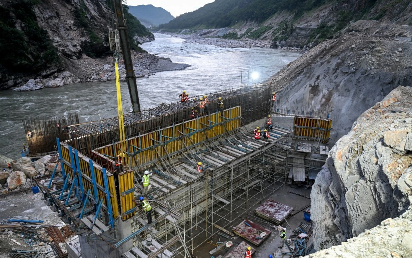 India plans mega-dam to counter China water fears