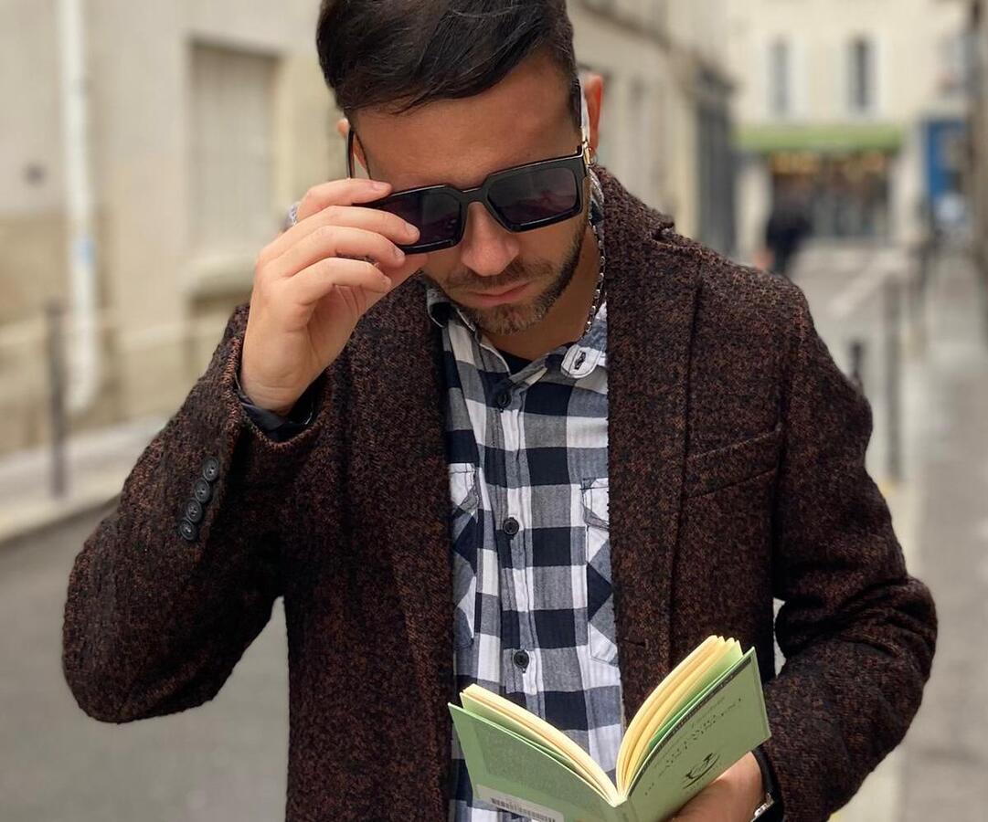 Intervista allo scrittore Stefano Curreli, fondatore dello spazio ...