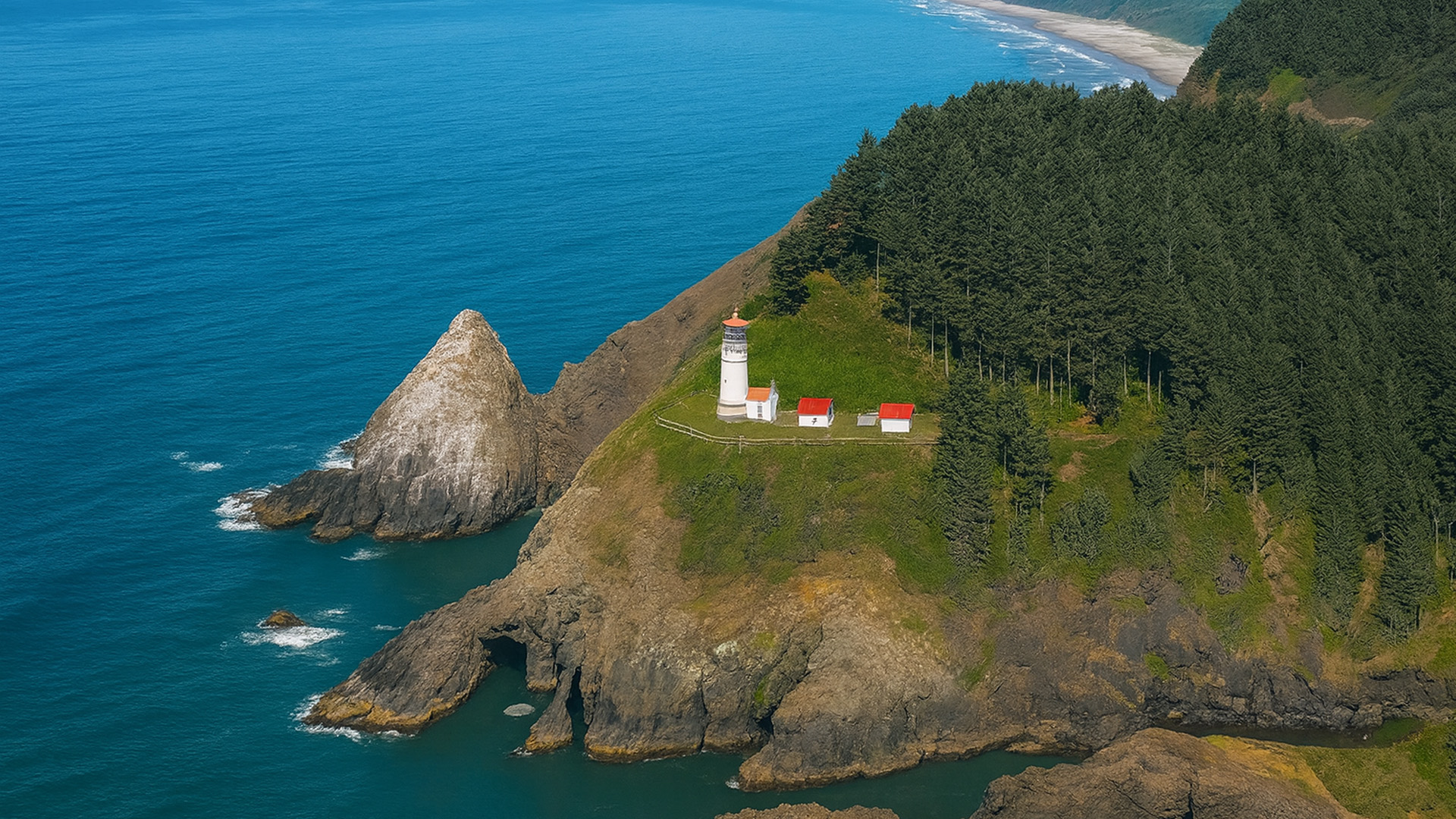 The Oregon Coast – Iconic Heceta Head Lighthouse in 4K