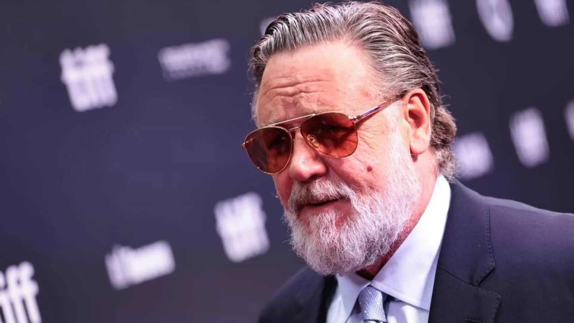 Russell Crowe (61 años) sorprende con su impactante cambio físico ...