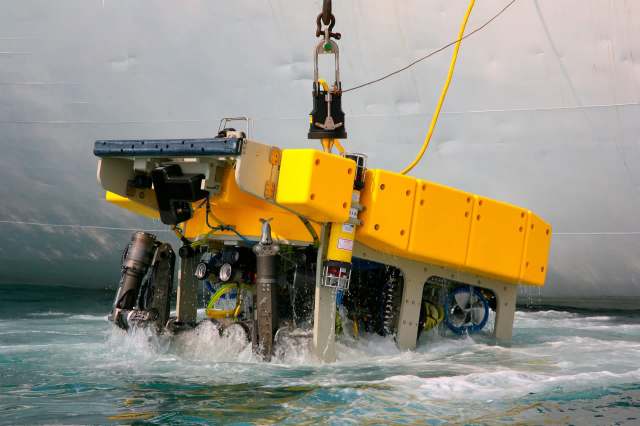 Engineers build incredible underwater robotic hand with astonishing ...