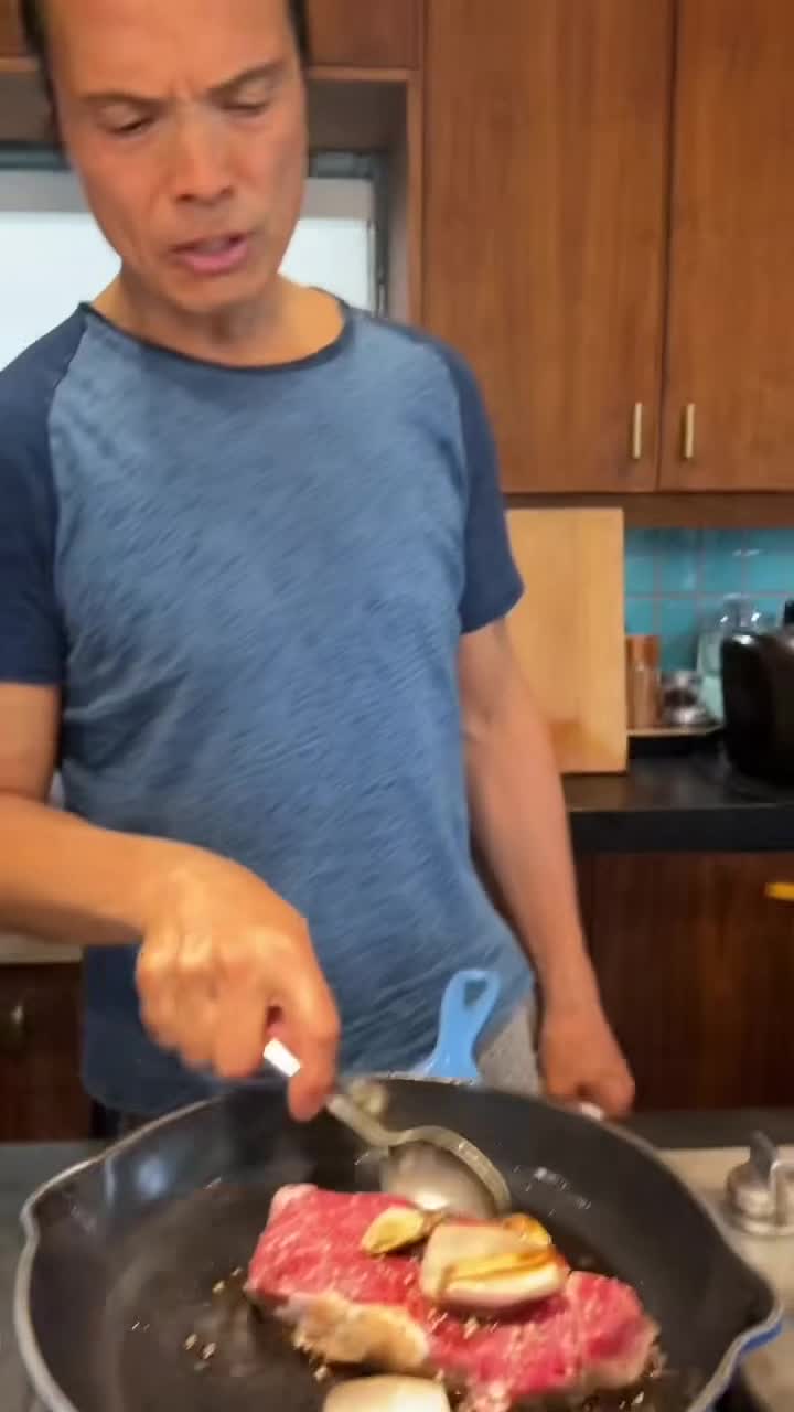 How my dad makes the perfect steak 🥩