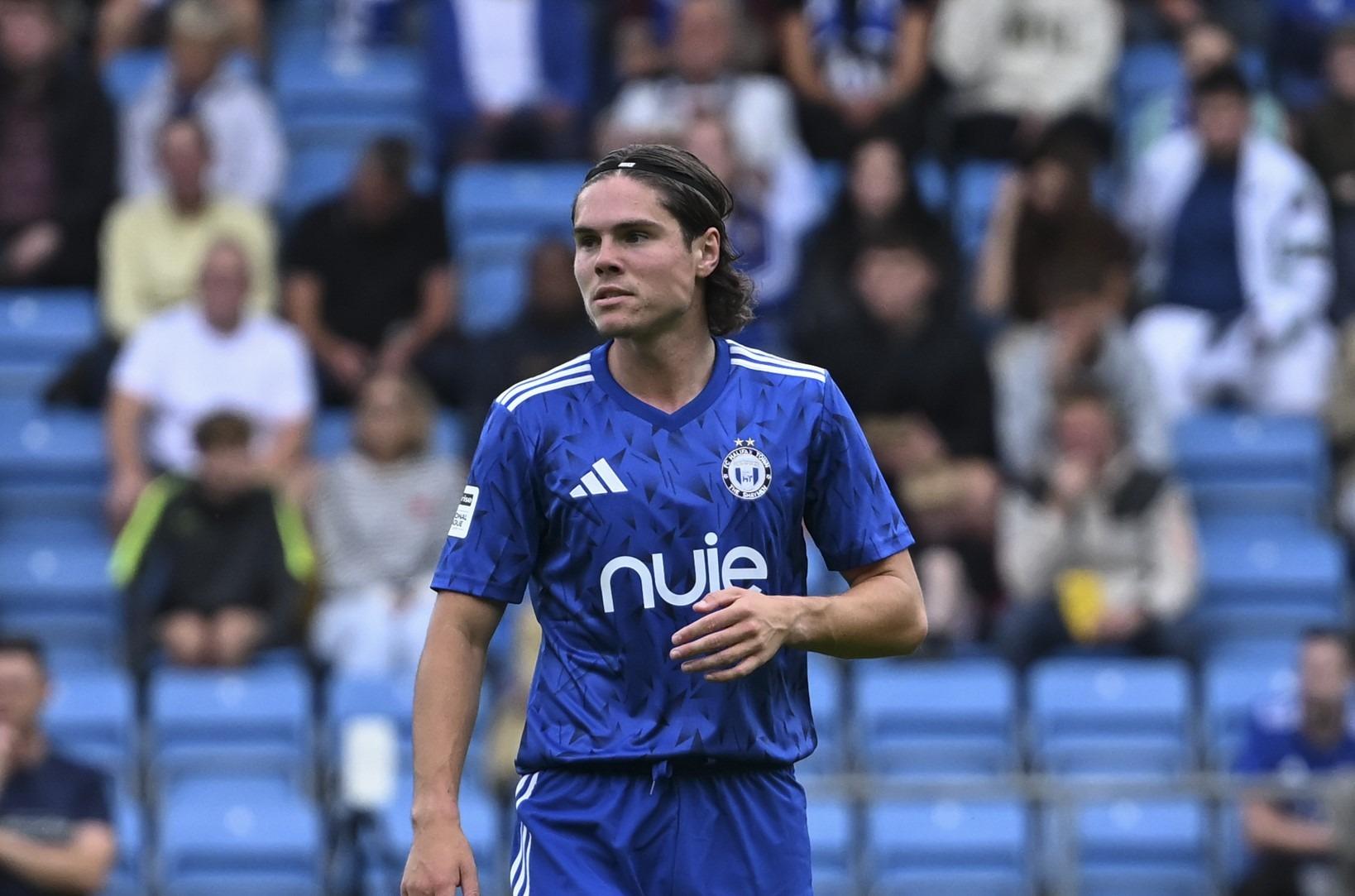 "He's progressing quite well" - Town boss Lakeland issues injury update ...