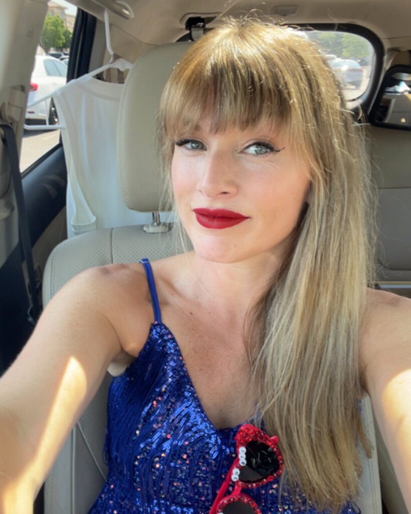 Taylor Swift lookalike sees business skyrocket after new album release