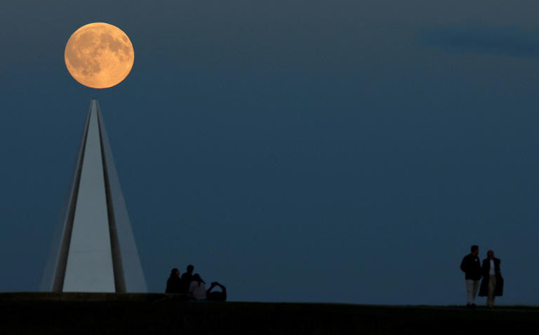 October's supermoon dazzles the night sky: See photos