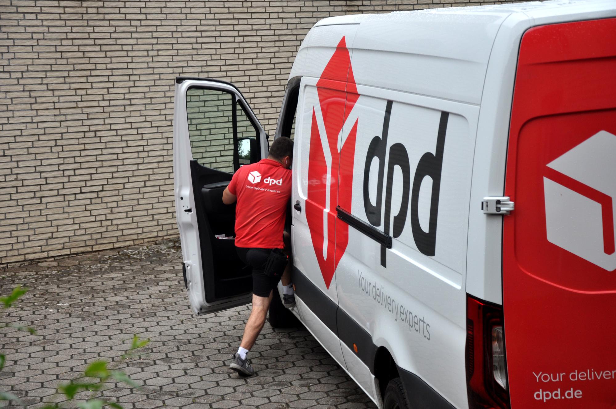 DPD drivers in Peterborough 'refuse to work' over pay changes