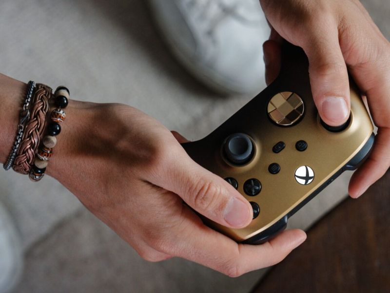 Come usare un solo controller Microsoft su Xbox, Smart TV e smartphone?