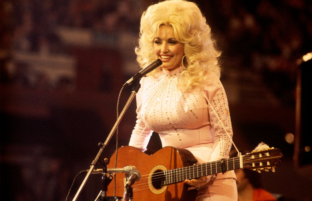 Dolly Parton swears by Pond's $7 Cold Cream for flawless skin - and it ...