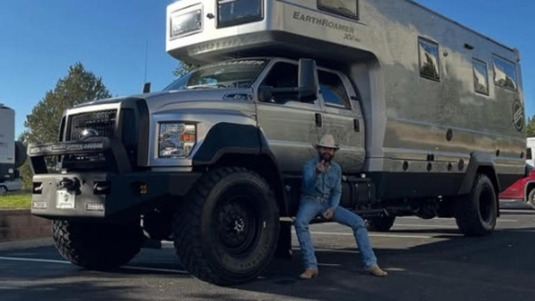 Sänger Post Malone gönnt sich Luxuswohnmobil für 1,5 Millionen Dollar