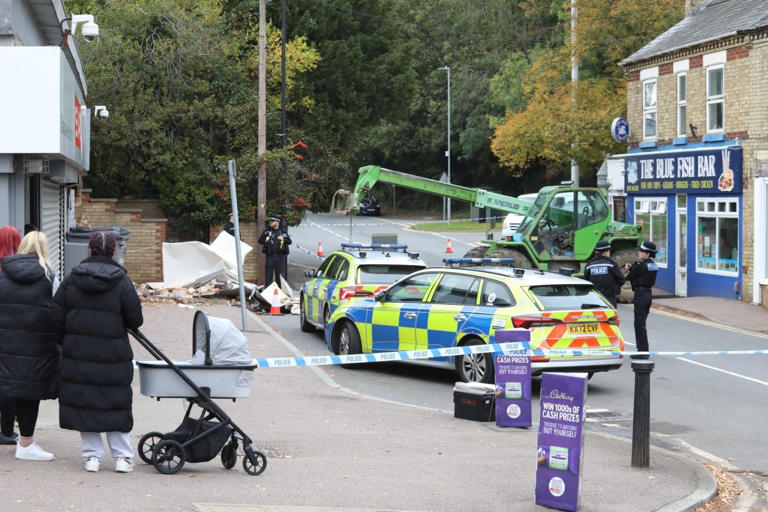 Raunds supermarket badly damaged in ATM ram-raid as cash machine pulled ...