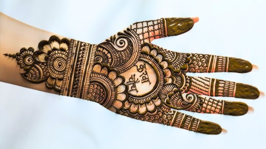 Easy Simple Mehndi Designs for Karwa Chauth 2025