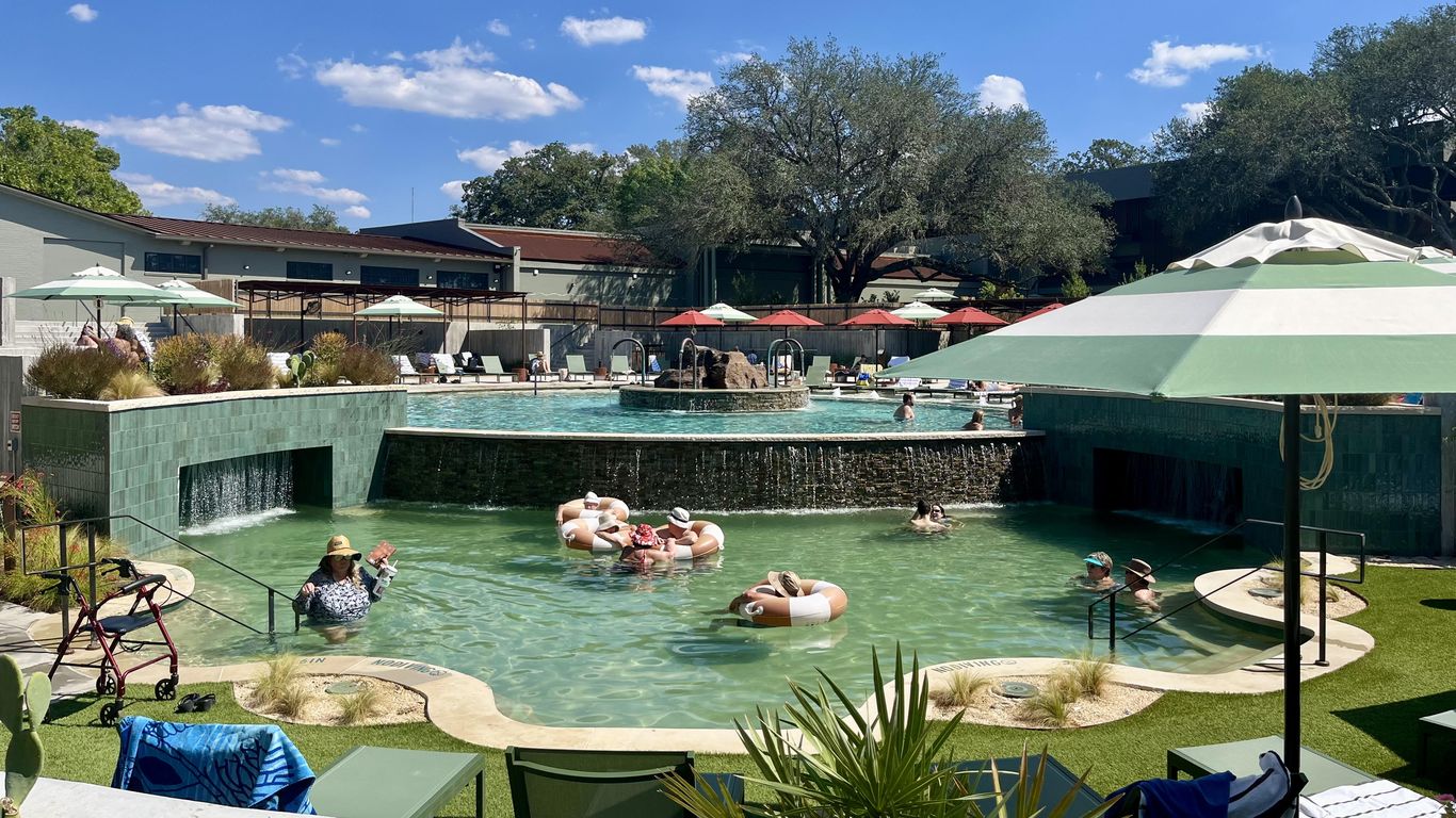 What it's like to soak at the new Ottine Mineral Springs in Texas
