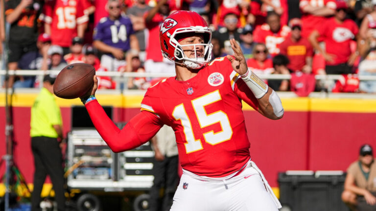 Power Ranking the Top 10 NFL Quarterbacks Right Now After Week 5