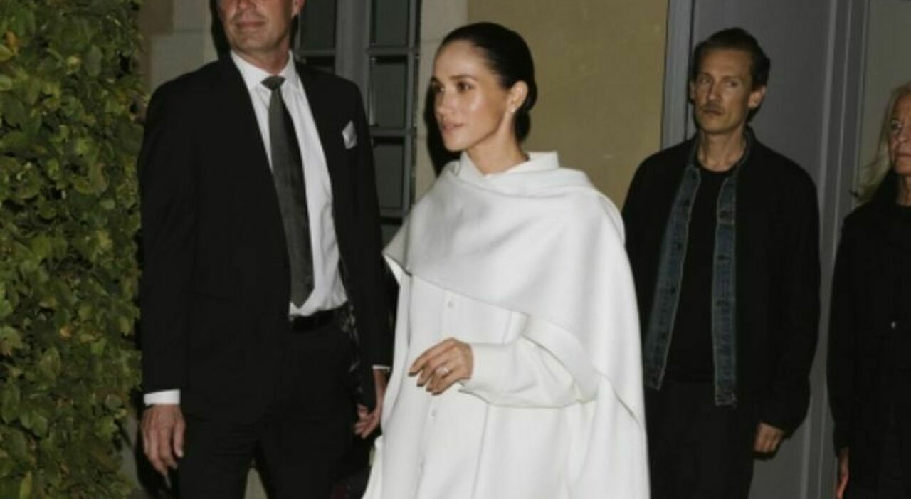 Meghan Markle, tutte le gaffe della duchessa a Parigi: dal video dove ...