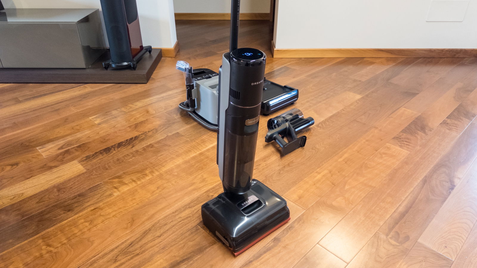 Dreame H15 Mix: scopa elettrica, lavapavimenti e lavatappeti in un kit