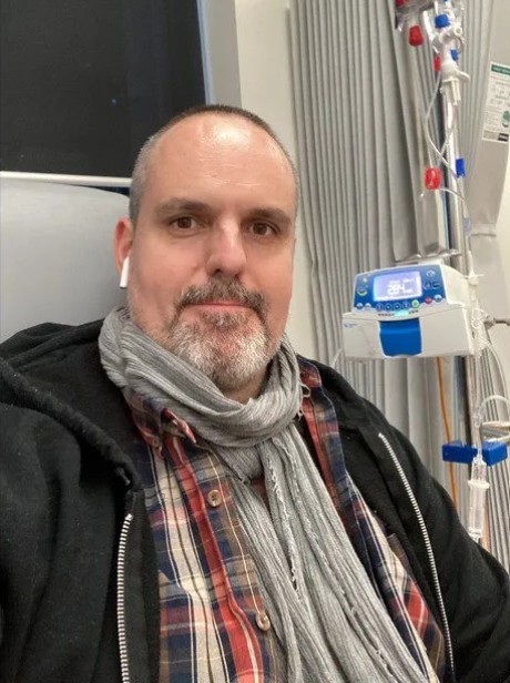 West End star Ben Lewis dies aged 46 after bowel cancer battle