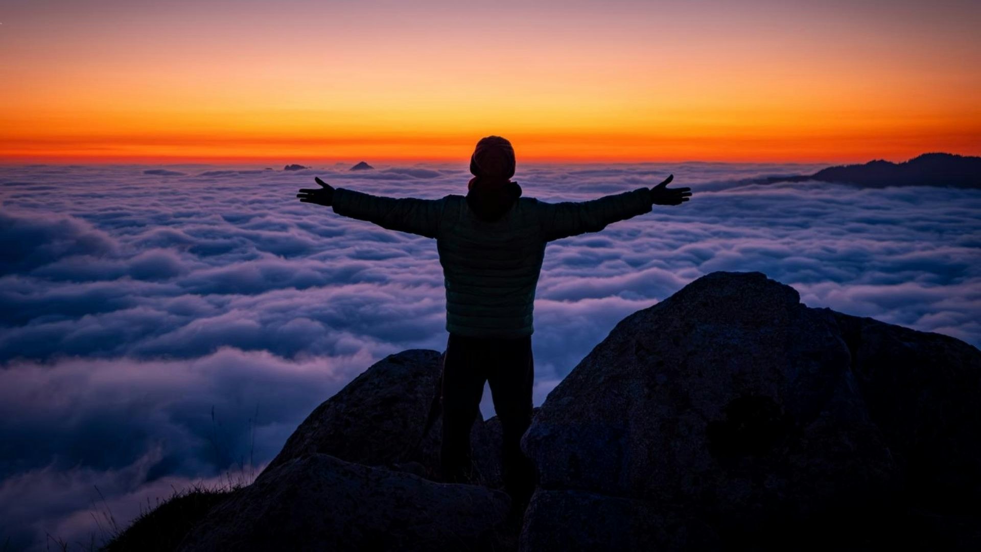 Above the clouds: How to see a cloud inversion on your next hike