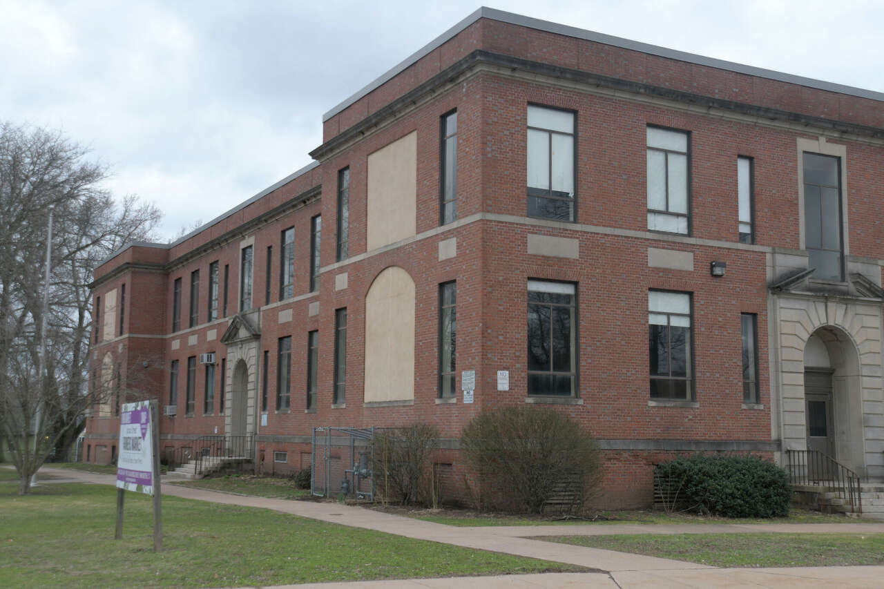 Manchester sells former Nathan Hale School for $1