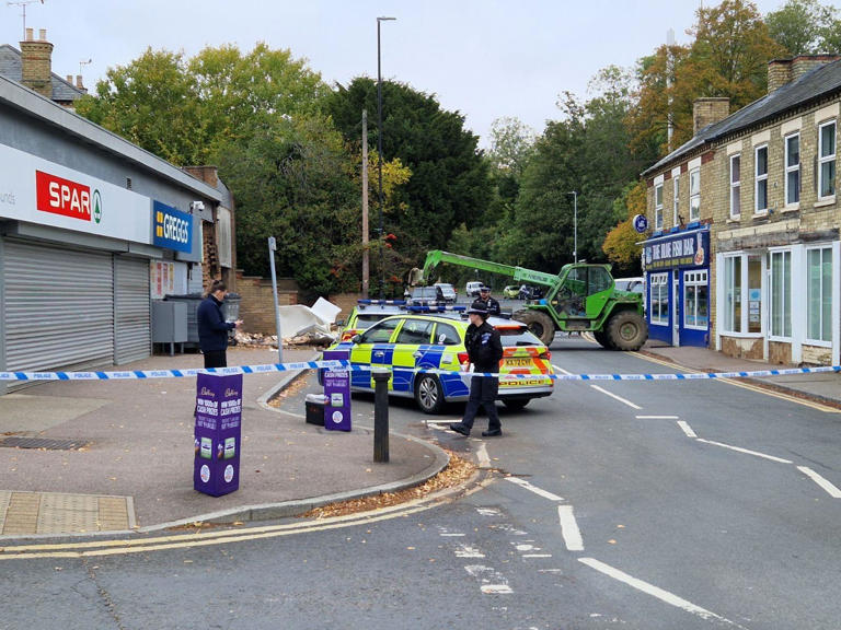 Raunds supermarket badly damaged in ATM ram-raid as cash machine pulled ...