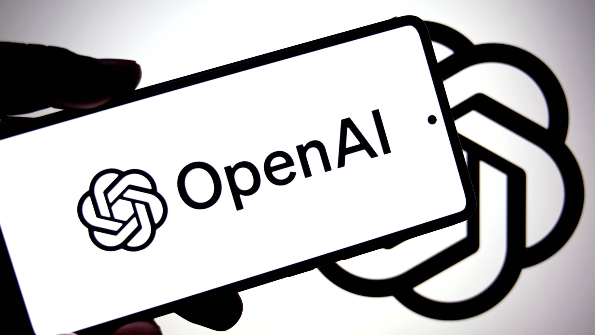 AMD könnte Nvidia Konkurrenz machen: OpenAI-Deal verschärft Wettbewerb ...