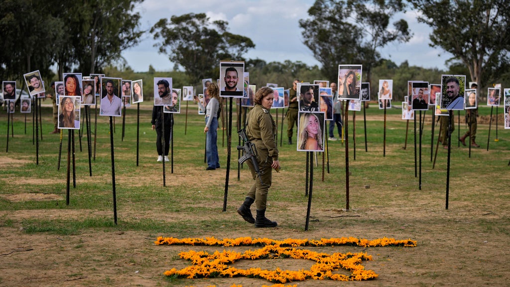 Oct. 7 remembrances held in NYC, as families and survivors hold out ...
