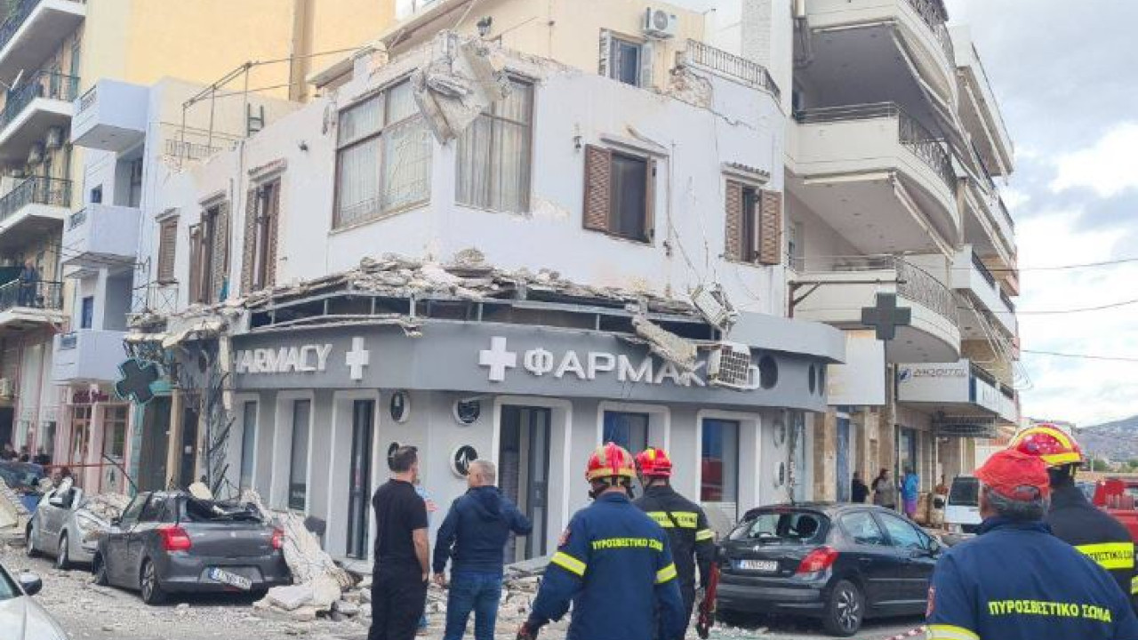 Κατέρρευσε μπαλκόνι κτιρίου στο Λαύριο - Τραυματίστηκε ελαφρά μία ...