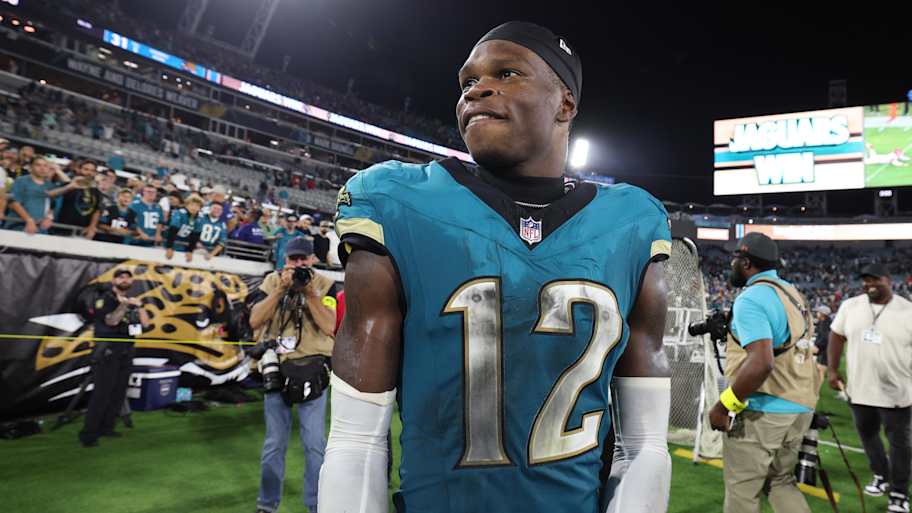 Travis Hunter Wowed Fans With What He Did After Catching a Short Pass ...