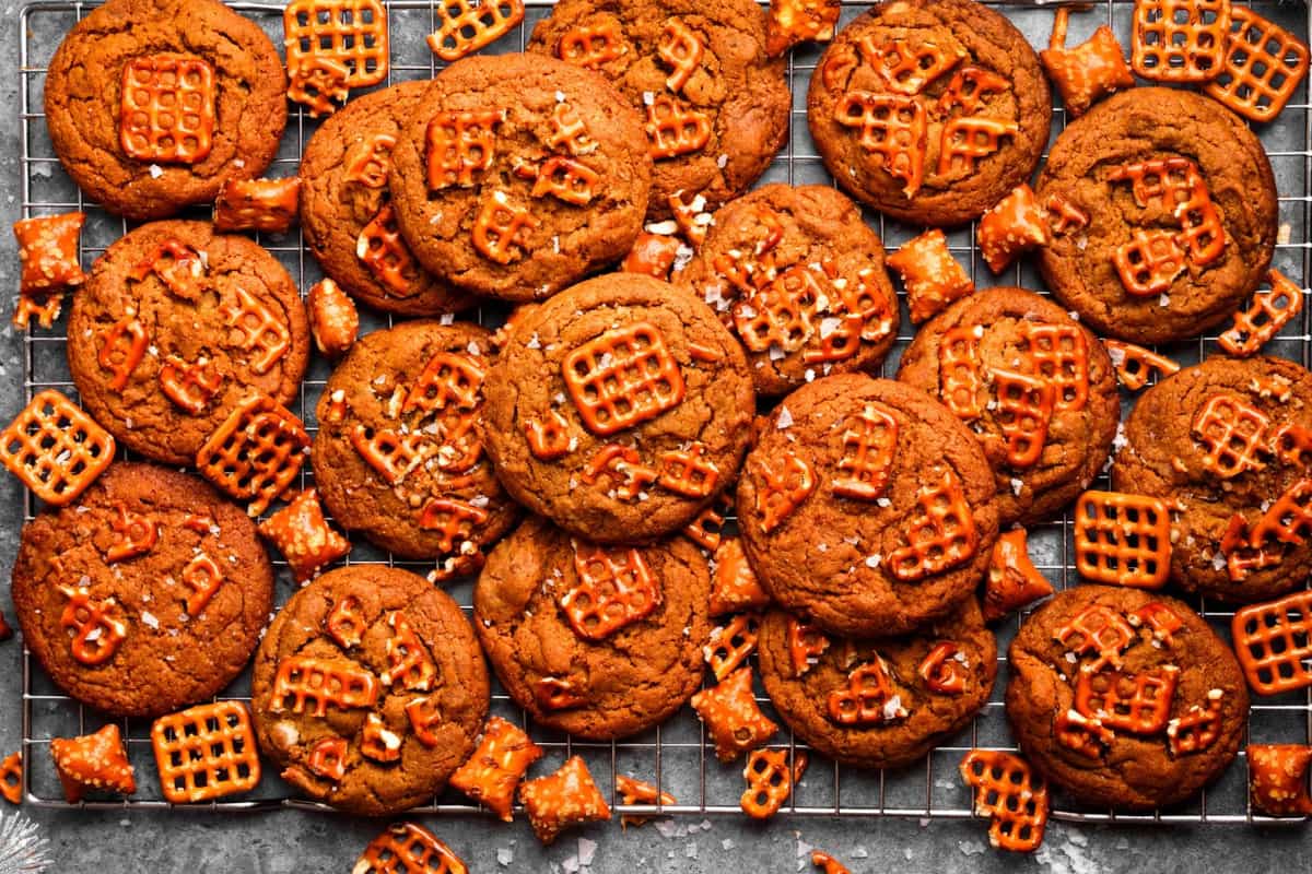 26 healthy snacks for when your stomach starts protesting