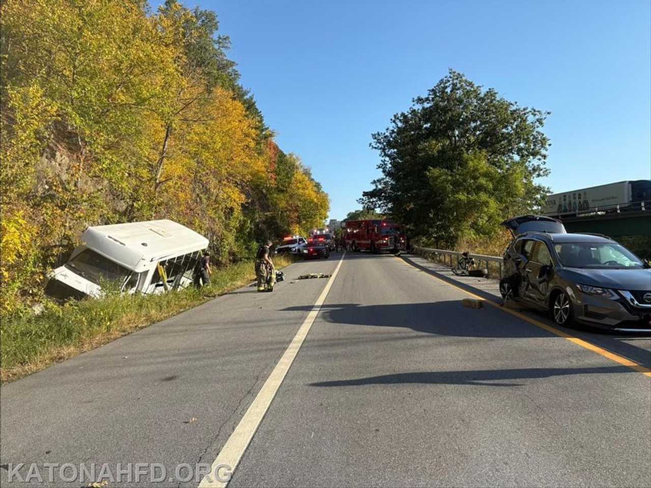 6 Injured After Mini Bus Overturns At I-684 Exit In Westchester