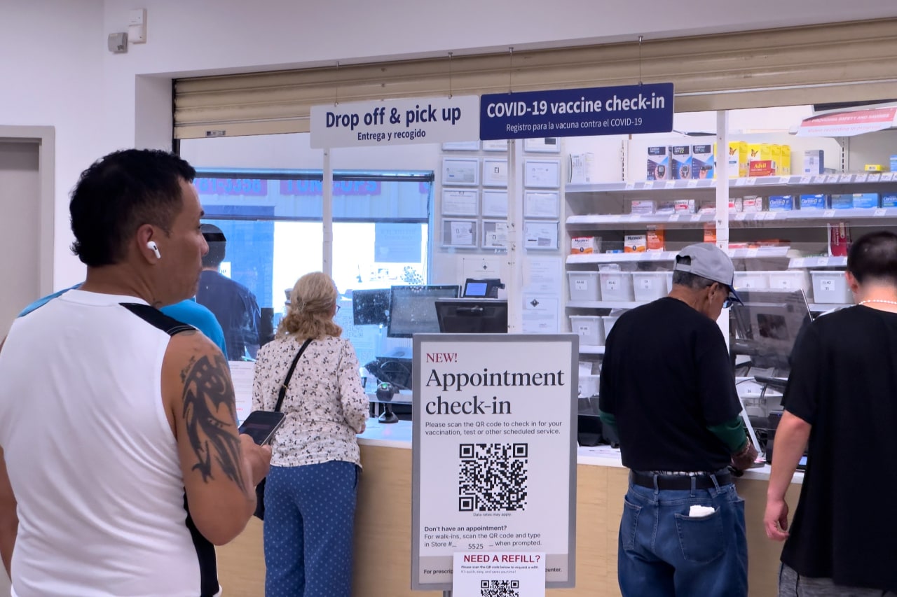 CDC Approves New Covid-19 Vaccine Guidelines. How to Get a Booster Shot.