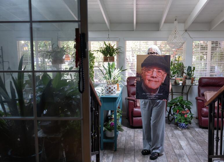 Immigration sought to deport 88-year-old. But he already died