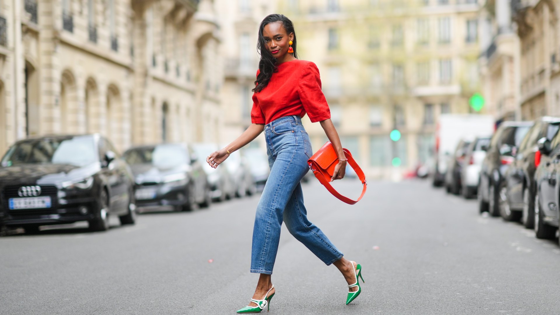 19 Loose and Slimming Fall Tops That Scream 'Off-Duty Model'