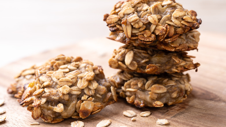 No Flour, No Problem — These Cookies Only Require 3 Ingredients
