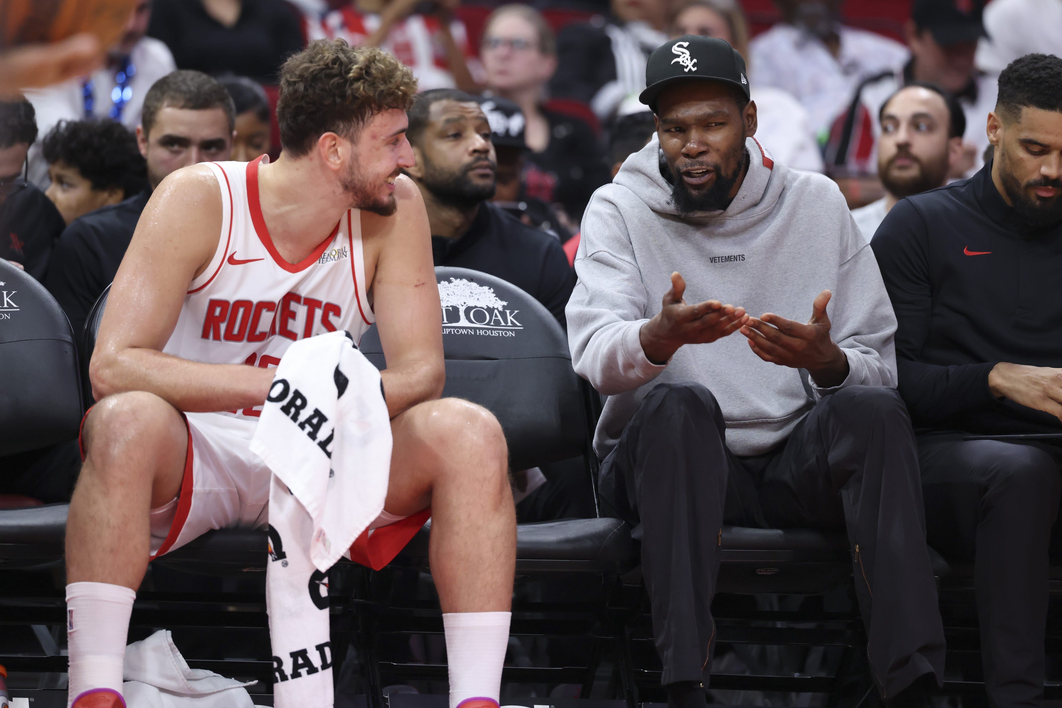 ‘Stronger’ Alperen Sengun dominates as Rockets win preseason opener ...