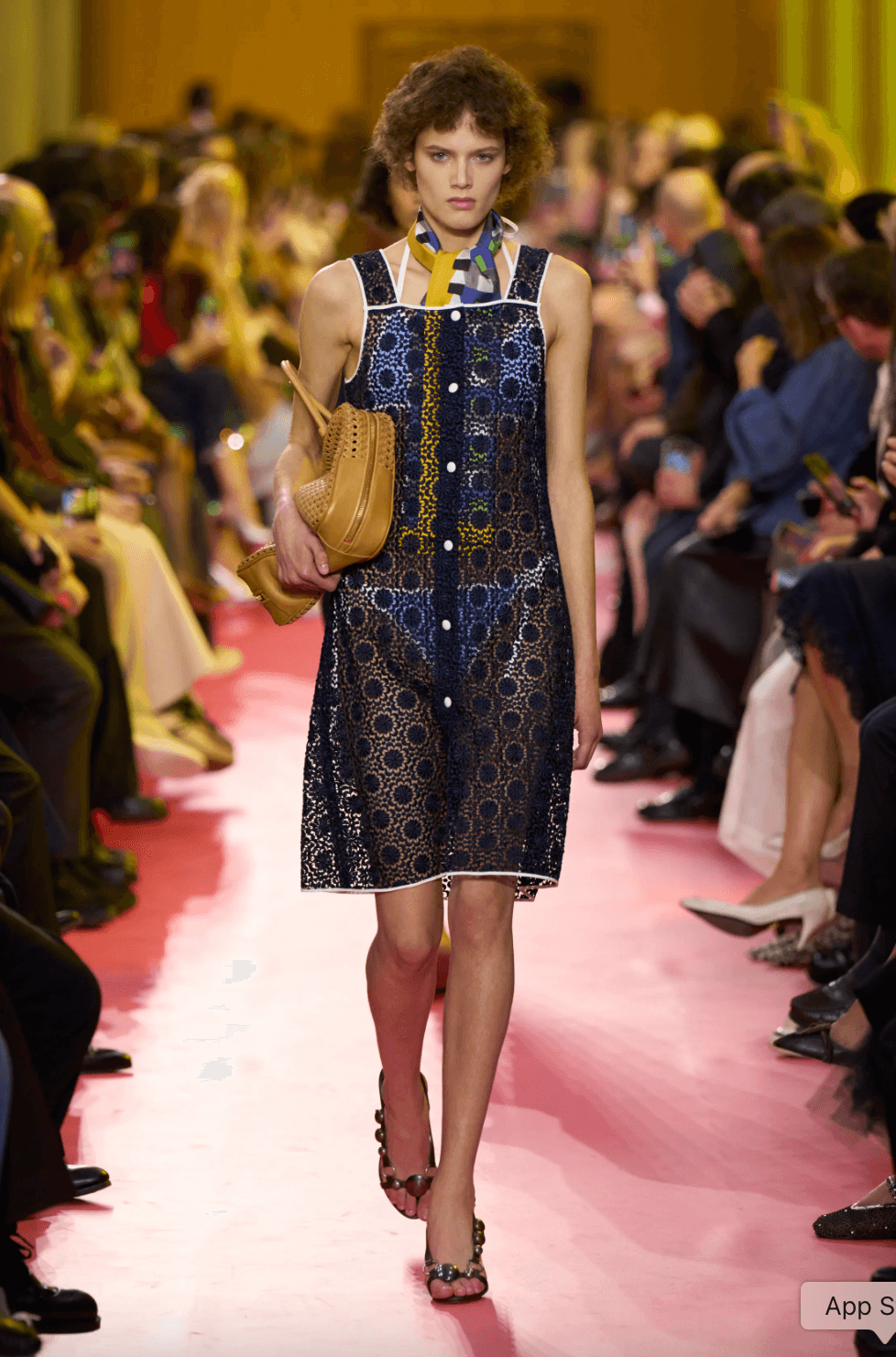 L'imprimé pois vintage fait son retour sur les podiums